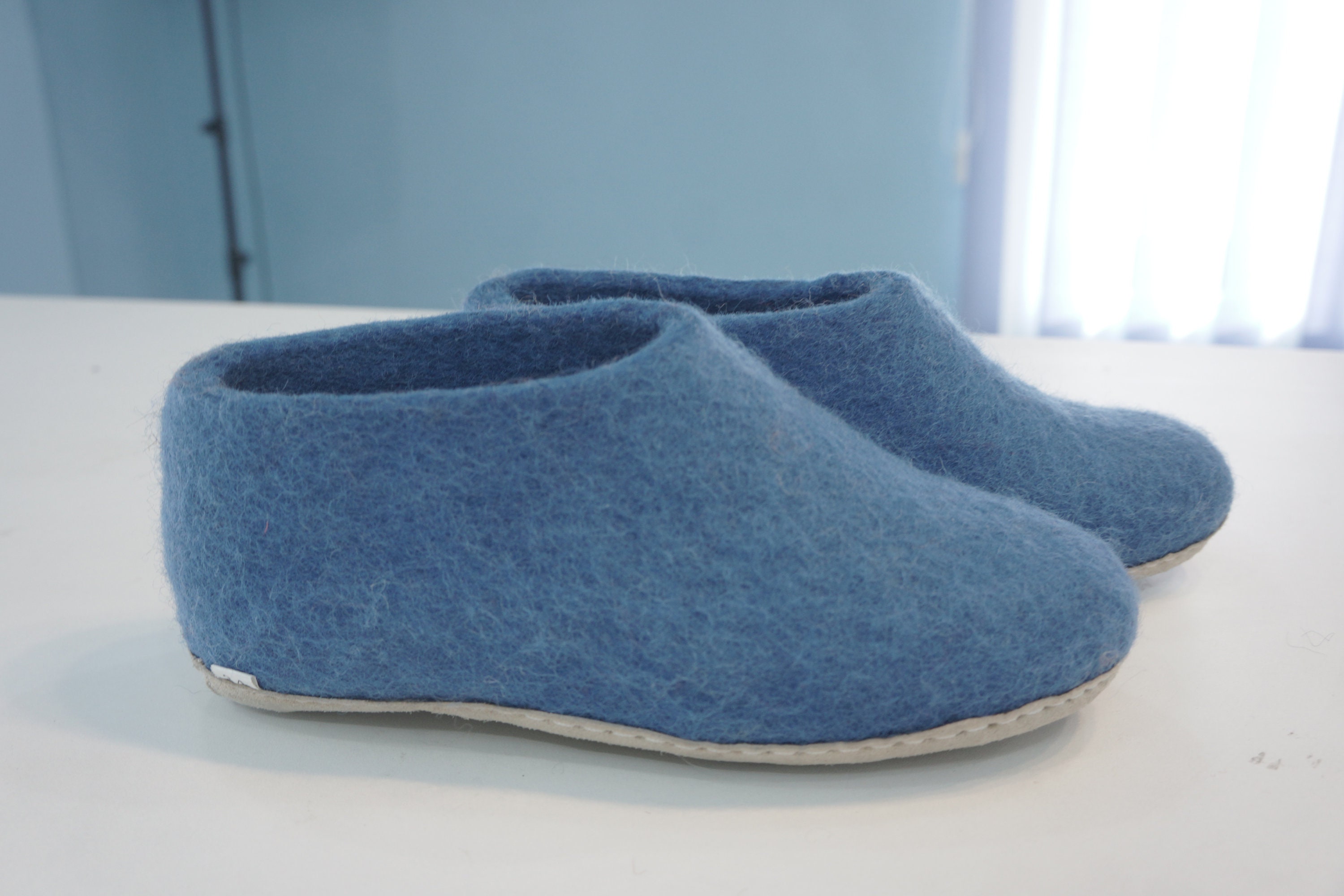 Felted 100% wool slipper.Handmade felt slipper-Felt slipper | Etsy