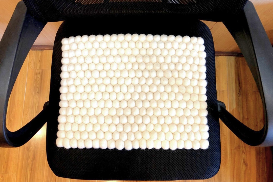 Rectangle Chairpad 30X40 CM Handmade Woolen Balls Seat Pad Cozy and ...
