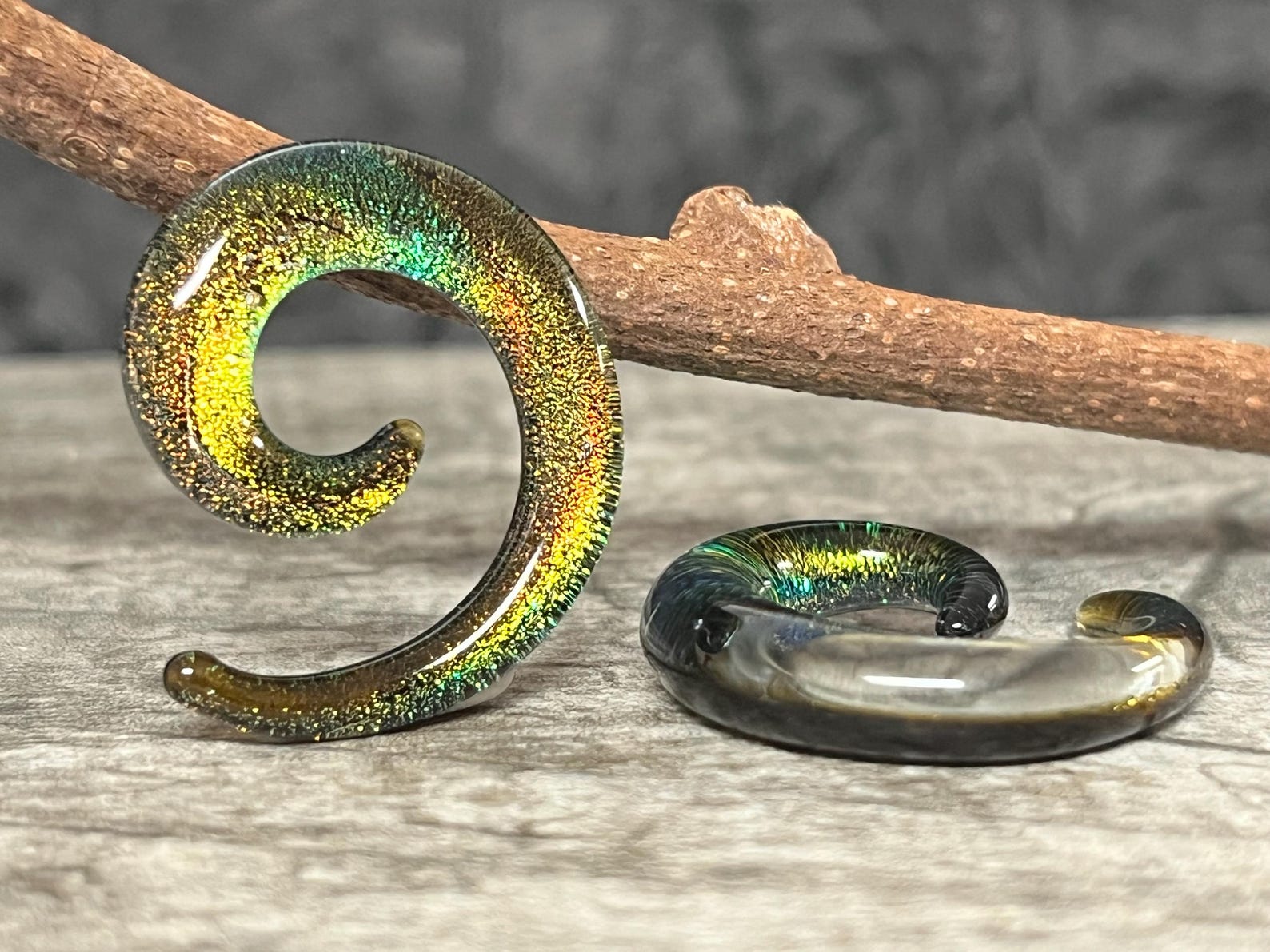 PAIR Green Glitter Foil Glass Spiral Tapers Expanders Plugs Gauges Body ...