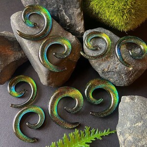 PAIR Green Glitter Foil Glass Spiral Tapers Expanders Plugs Gauges Body ...