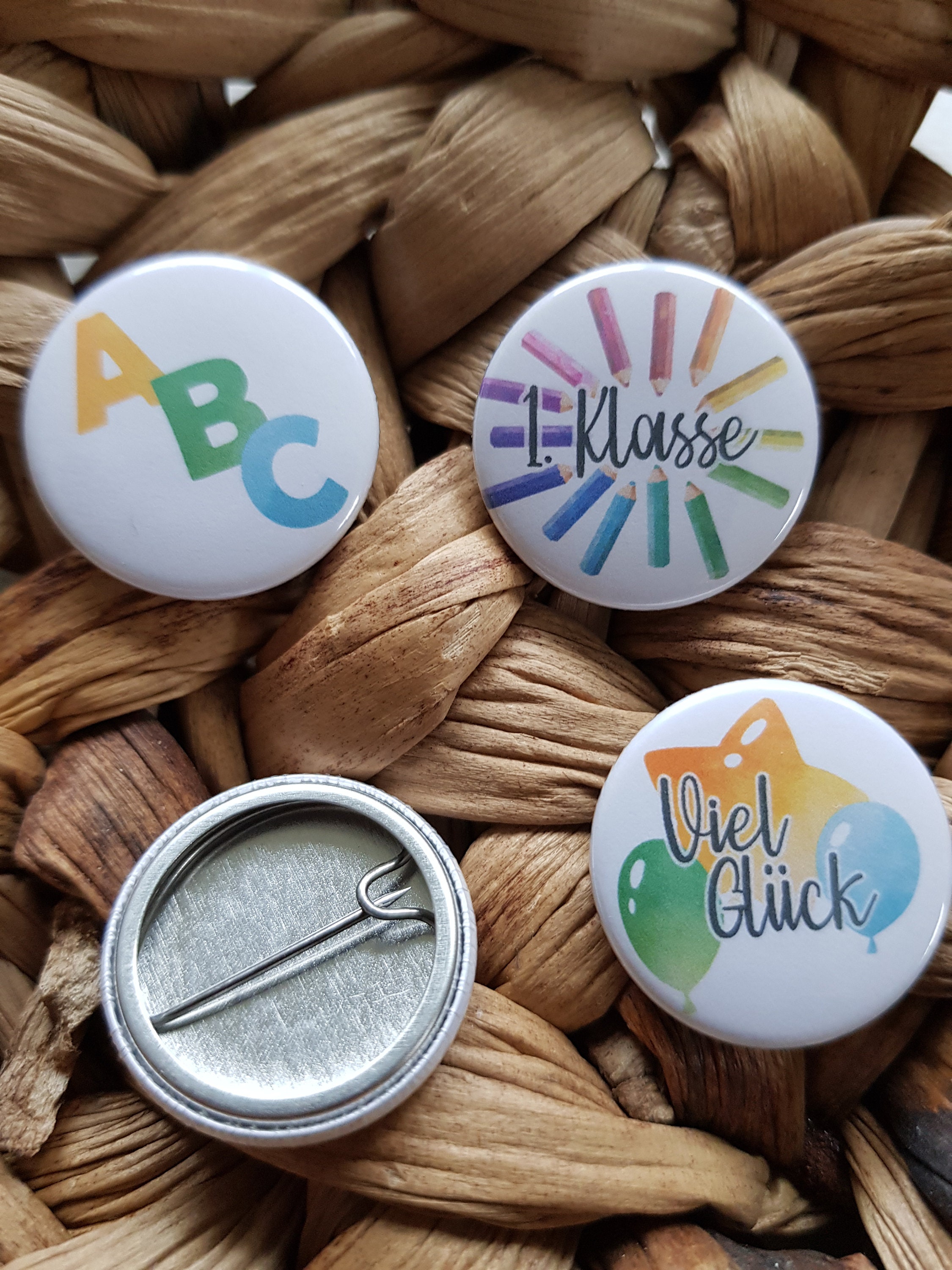 Button / Pin / Anstecker Set zur Einschulung mit Namen | Etsy