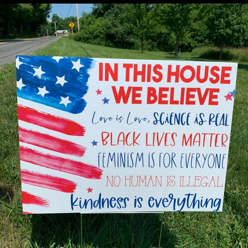 In This House Yard Sign in This House We Believe Patriotic - Etsy India