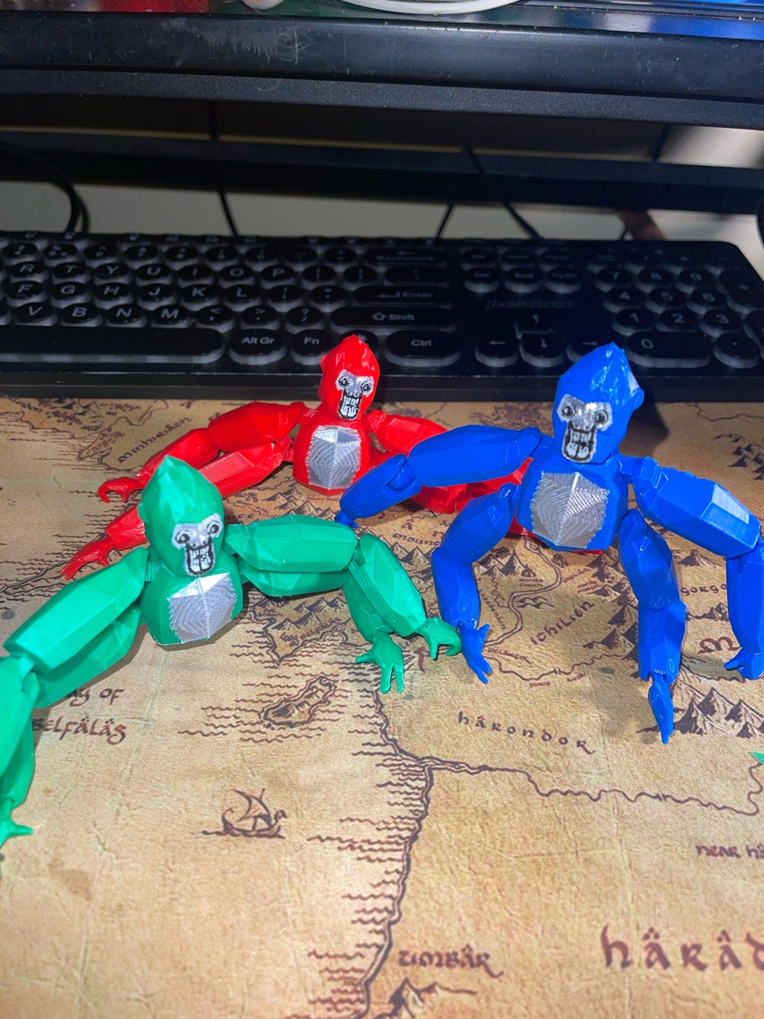 JEFFLINGS! MINI Spider Gorilla Tag Articulating Fidget With Hat. Red ...