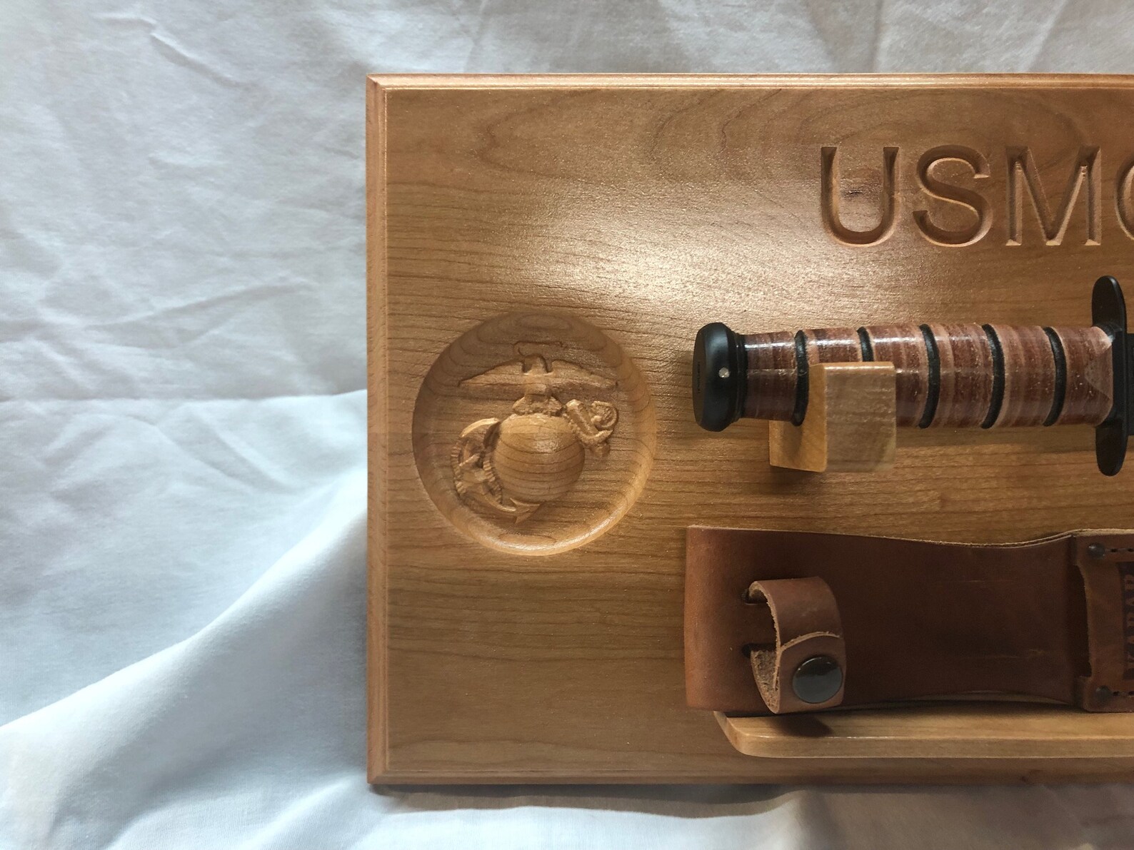 USMC Kabar Knife Display, Eagle Globe and Anchor Carving - Etsy