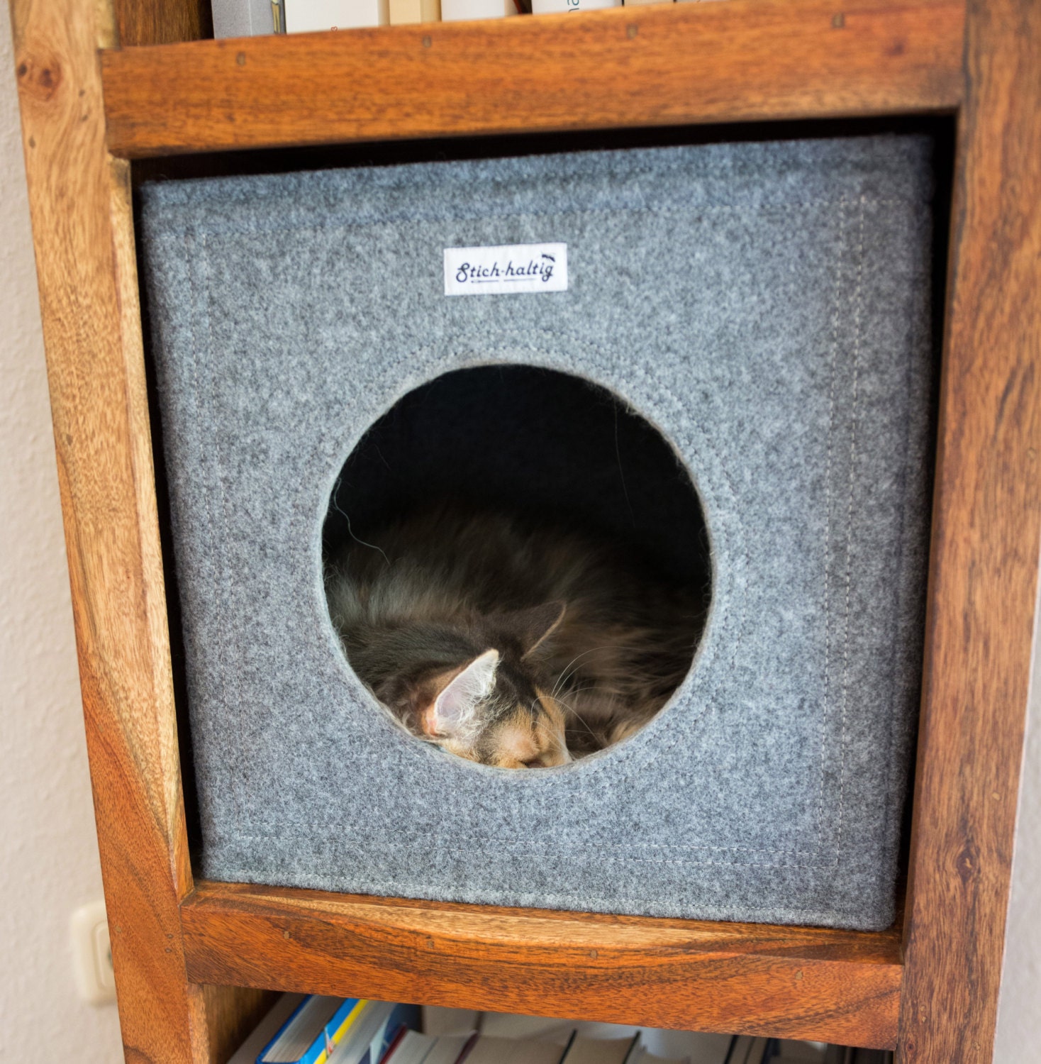Felt cat cave fits into Ikea Expedit and Kallax felt cat bed | Etsy