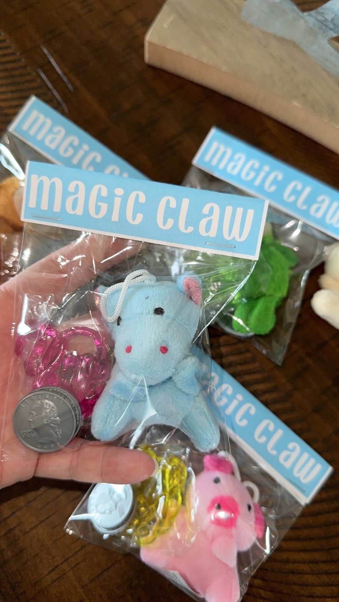 MAGIC CLAW Machine Party Favor, Birthday Party Decorations, Kids Party ...