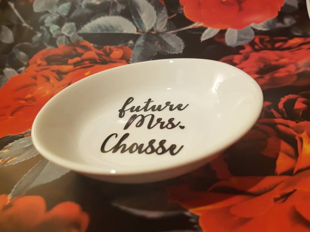 Custom Mrs. Ring Dish, Last Name Bride Ring Dish, Wedding Gift, Gift ...