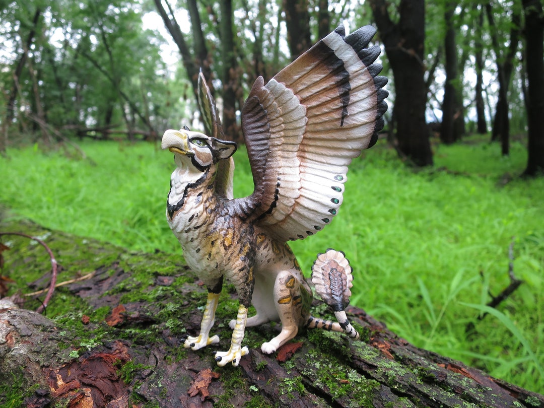 Artistic Model 3D Print Griffin Gryphon Figure Hand Painted Sculpture ...