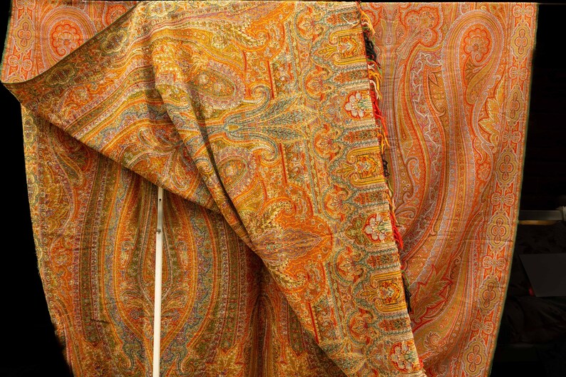 Antique Paisley Shawl - Etsy
