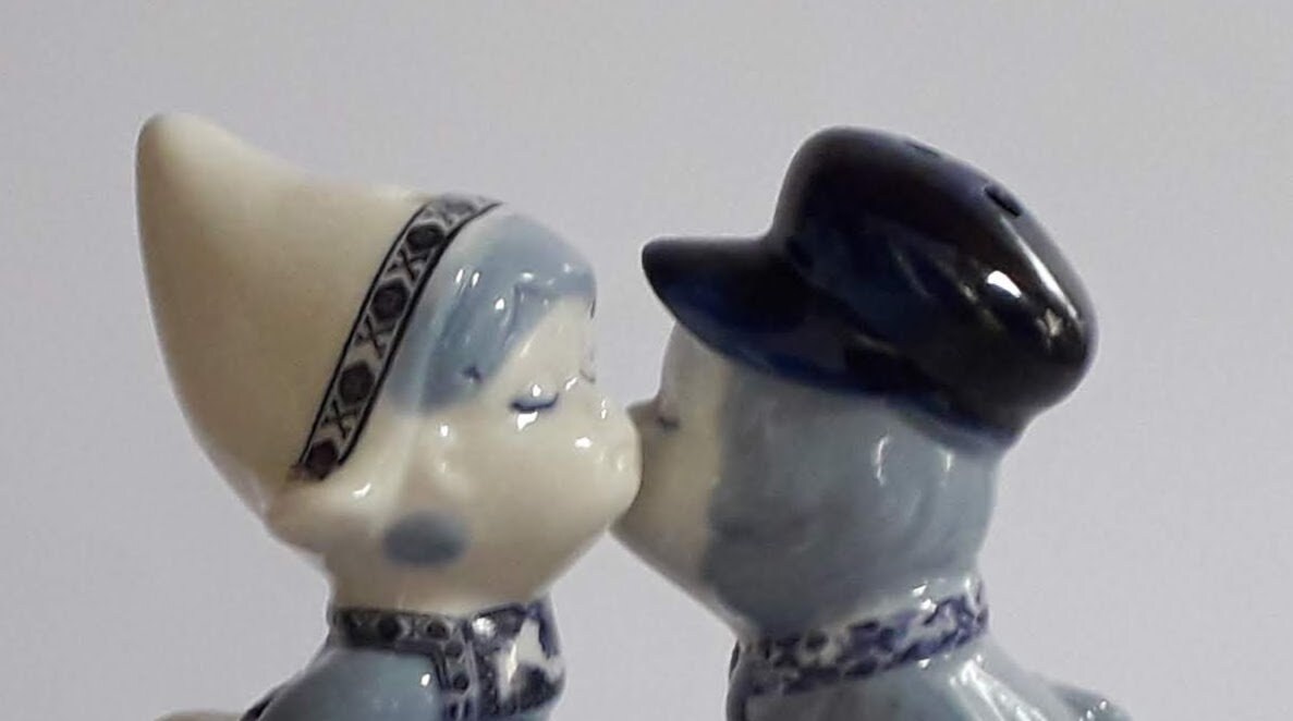 Vintage Dutch Kissing Couple Cruet Set Blue & White Delft, Holland - Etsy