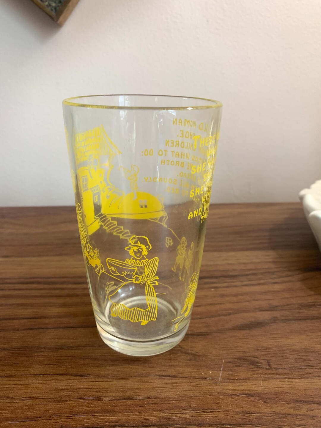Redstorevintage Presents Vintage MCM Drinking Glass Old Woman Who Lived ...