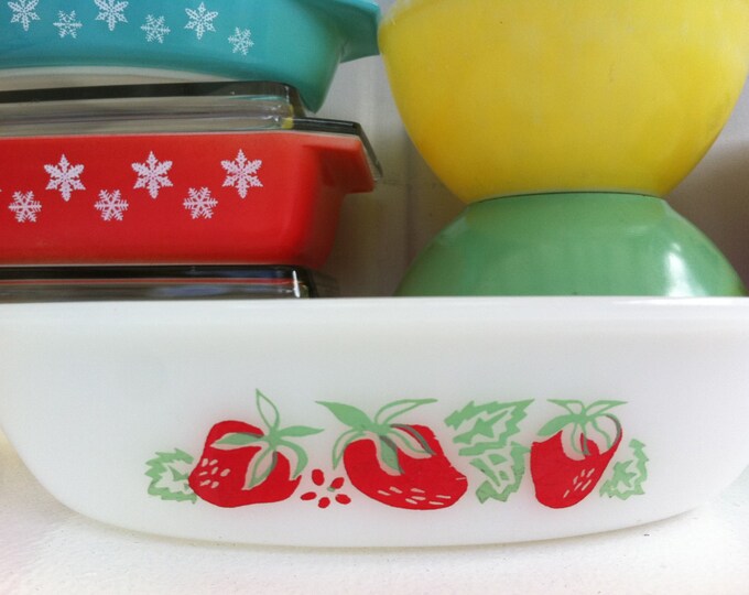 Rare Agee Pyrex Strawberry Dish Australian Crown Pyrex Open Baker Oval ...