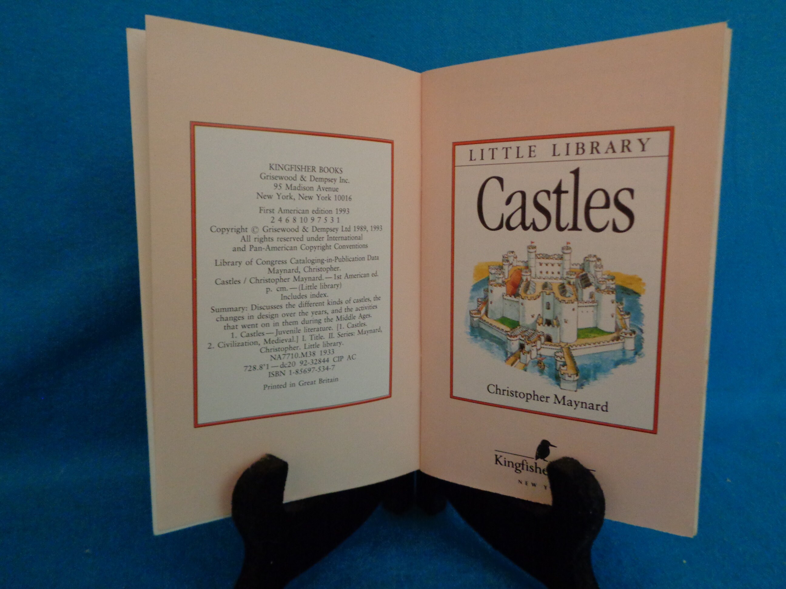 1993 Castles little Library Book by Christopher Maynard - Etsy