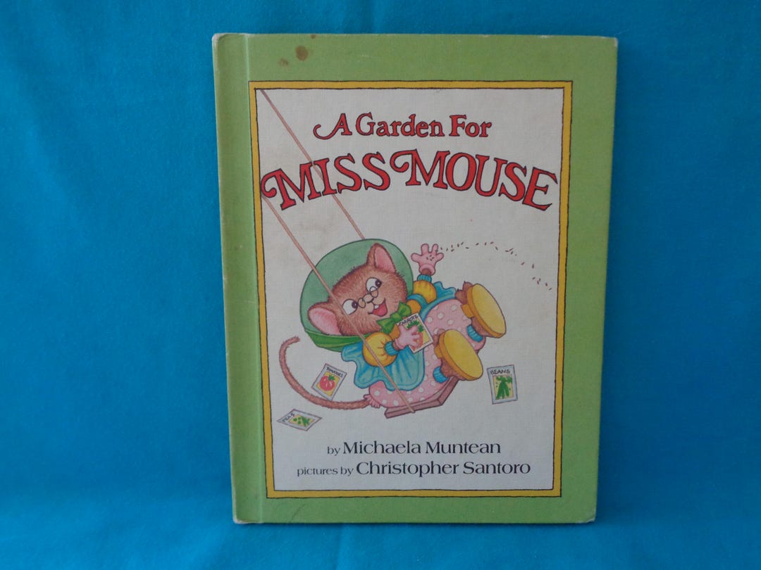 Vintage 1982 A Garden for Miss Mouse Book by Michaela Muntean - Etsy