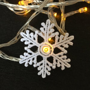 FSL Mini Snowflake Lights Free Standing Lace Christmas Ornament Machine ...