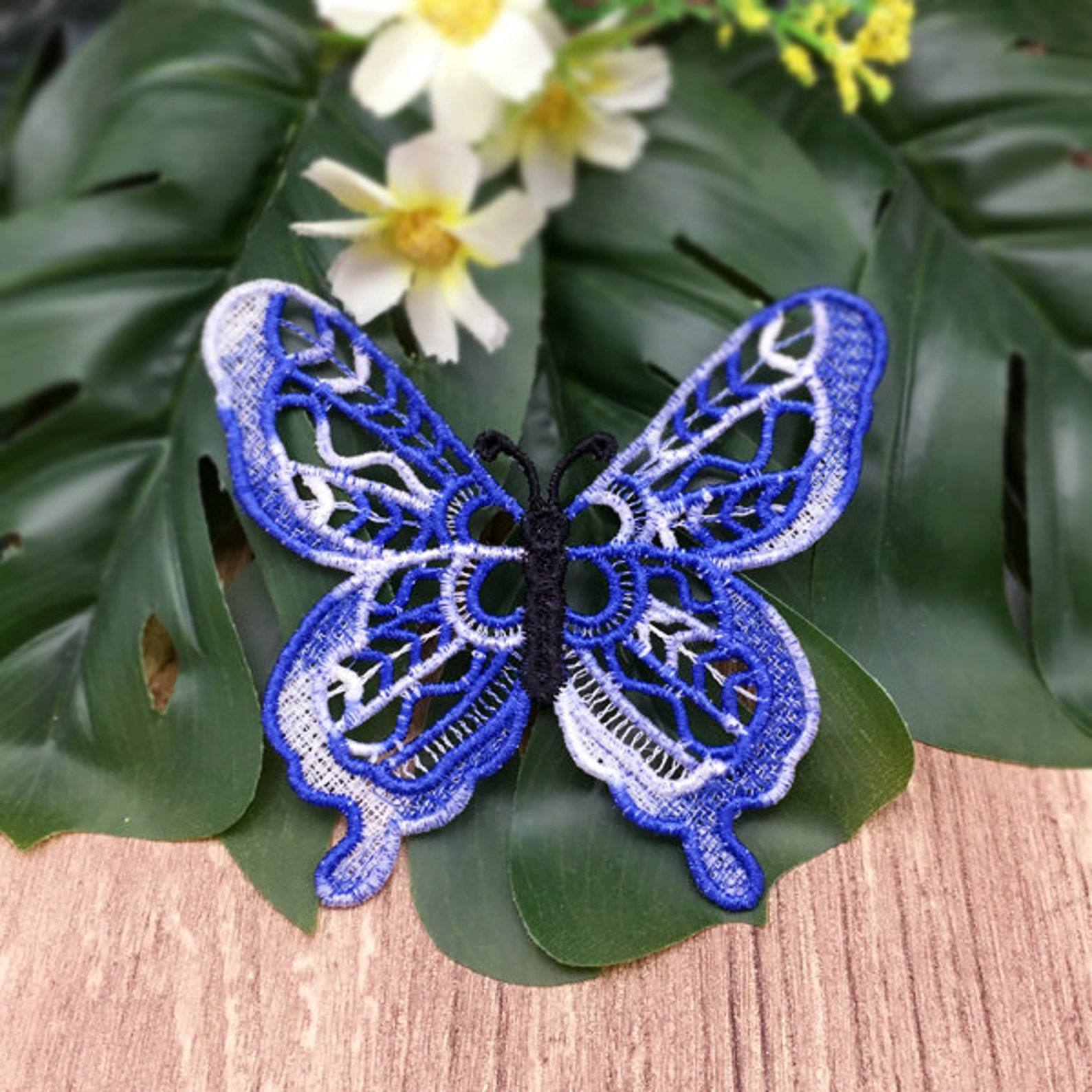 FSL Variegated Butterfly Free Standing Lace Ornament Machine Embroidery ...