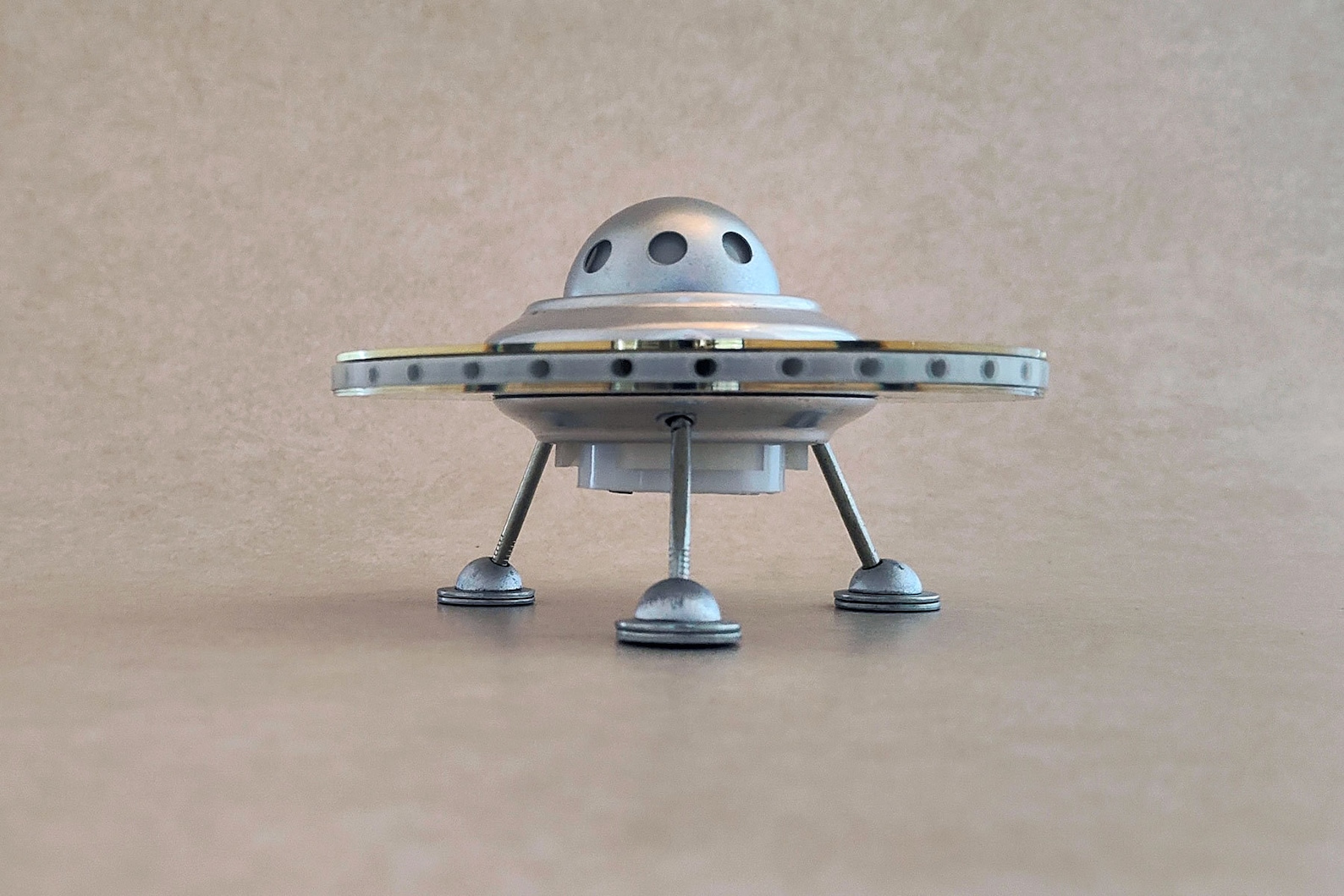 Retro Spacecraft Night Light - Etsy