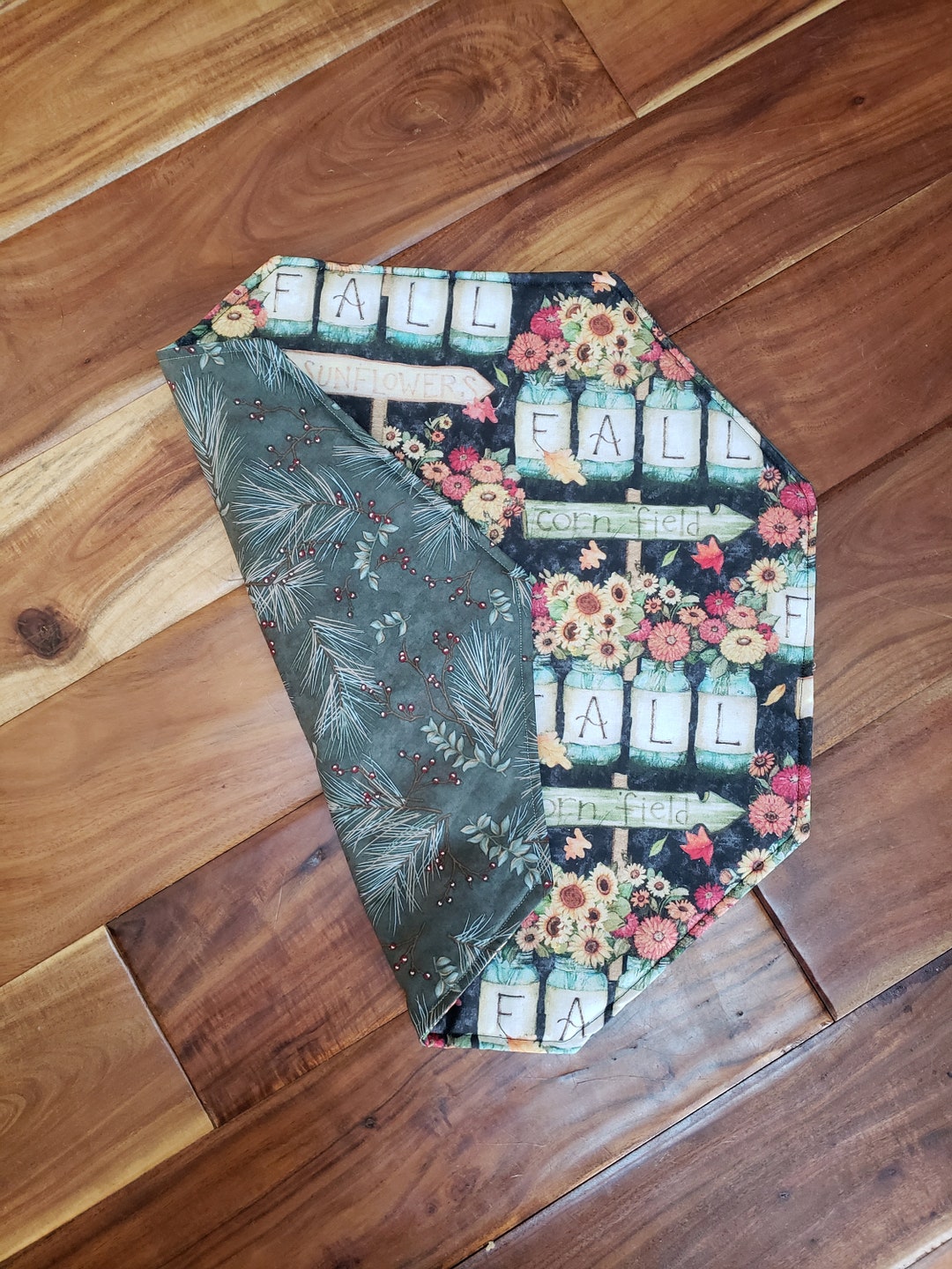 Octagon Table Runner Fall Time Sunflowers / Pine Needles - Etsy