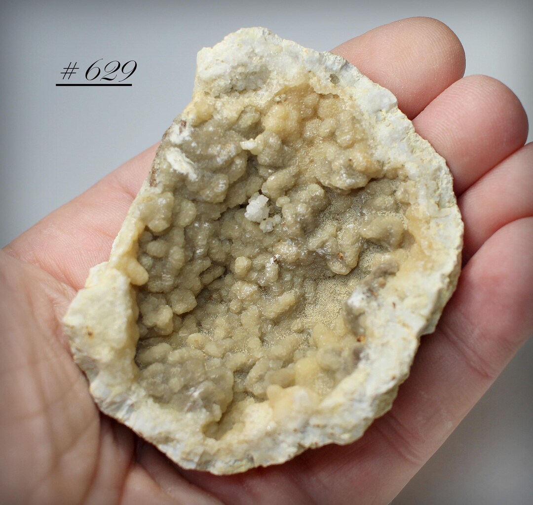 Calcite Geode - Yellow Fluorescent and Phosphorescent Geode ...