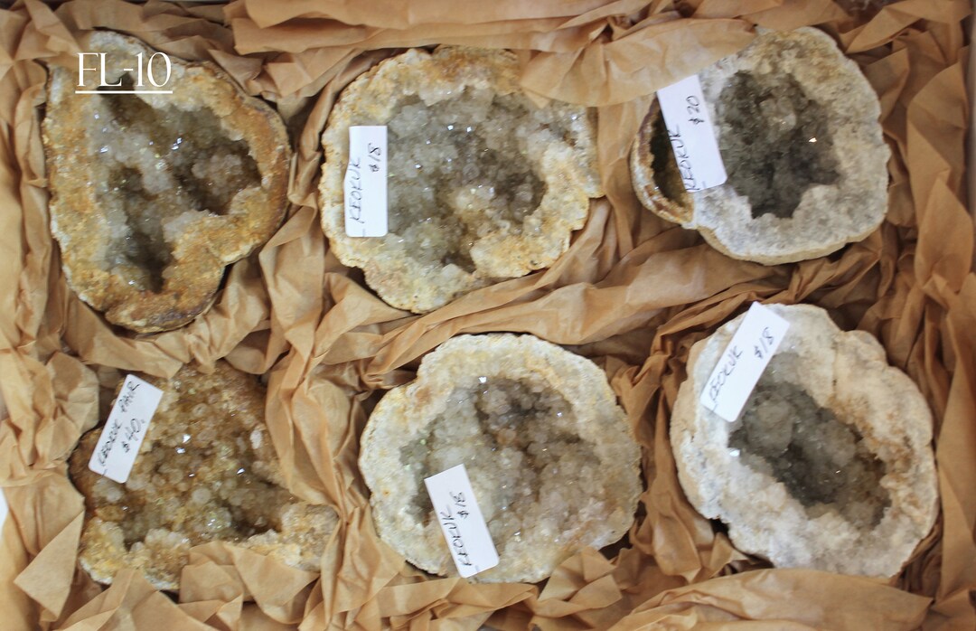 Wholesale Flat of Keokuk Geode Halves - 6 Large Geode Halves, No Cuts ...