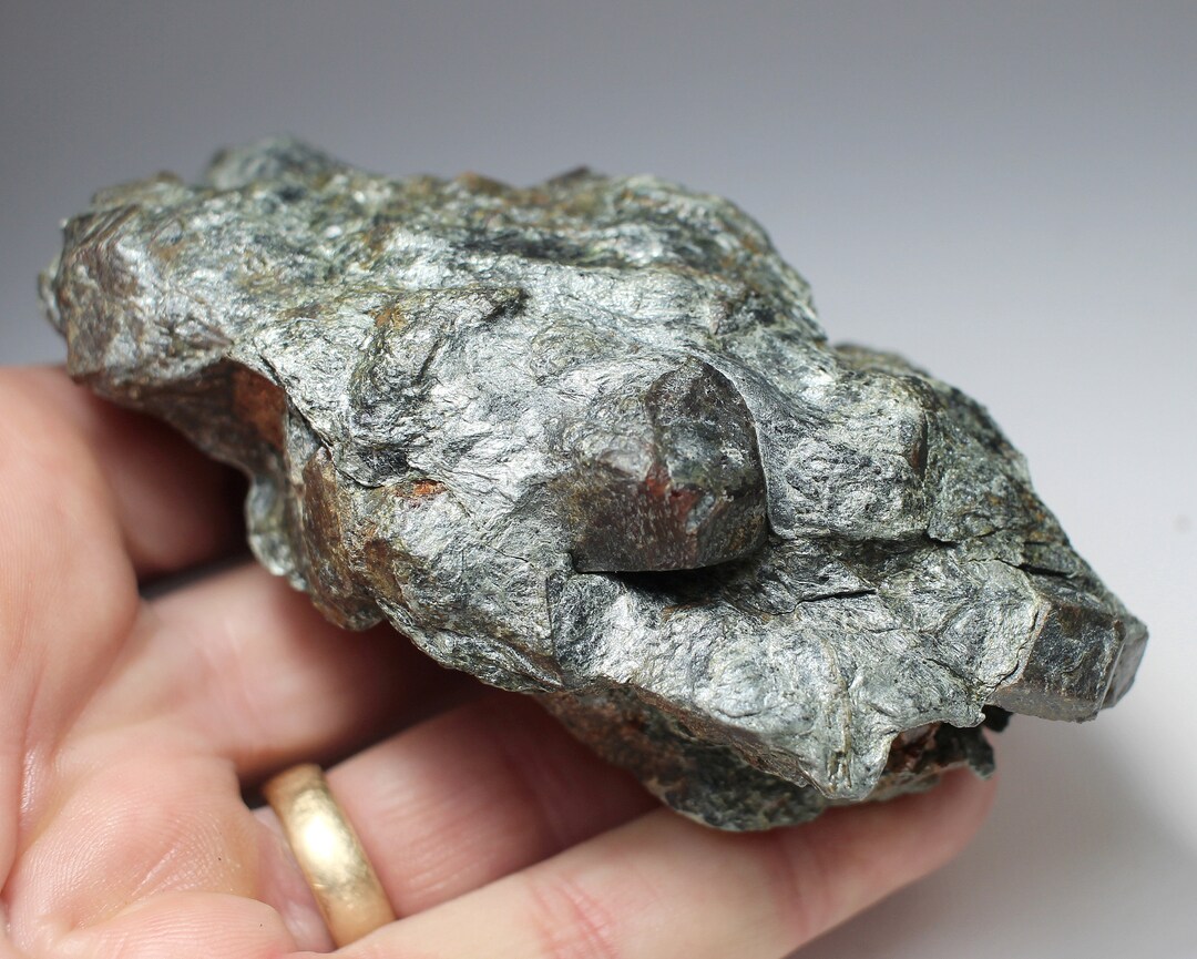Large Red Almandine Garnets in Satiny Green Phyllite and Chlorite ...