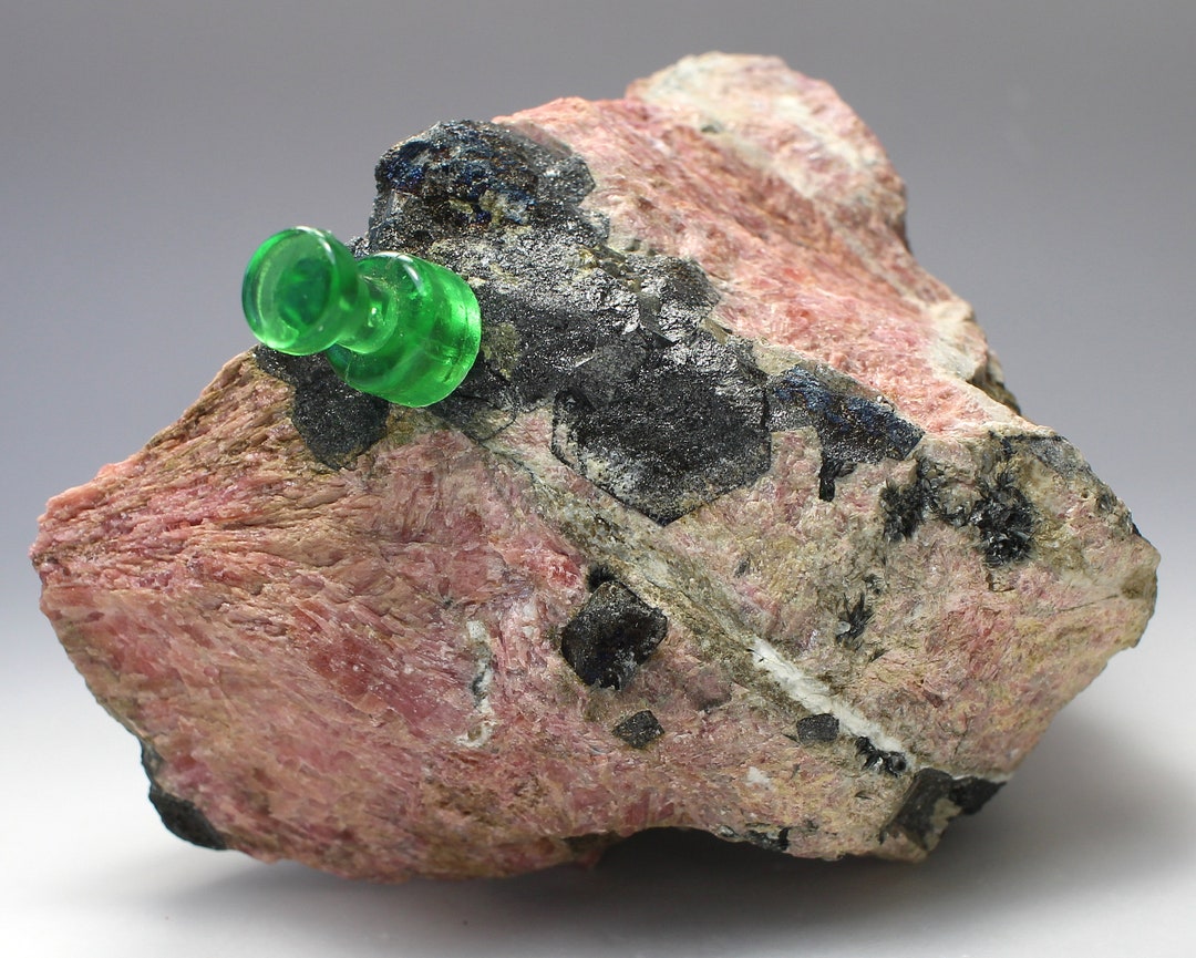 Large Bright Red/pink Rhodonite With Magnetite From the Huanggang Fe-sn ...