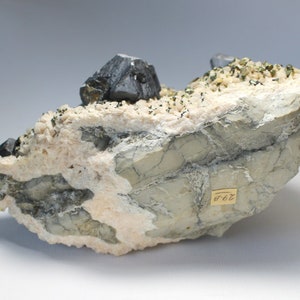 Big Sphalerite, Chalcopyrite, and Dolomite, on a Chert Matrix, From ...