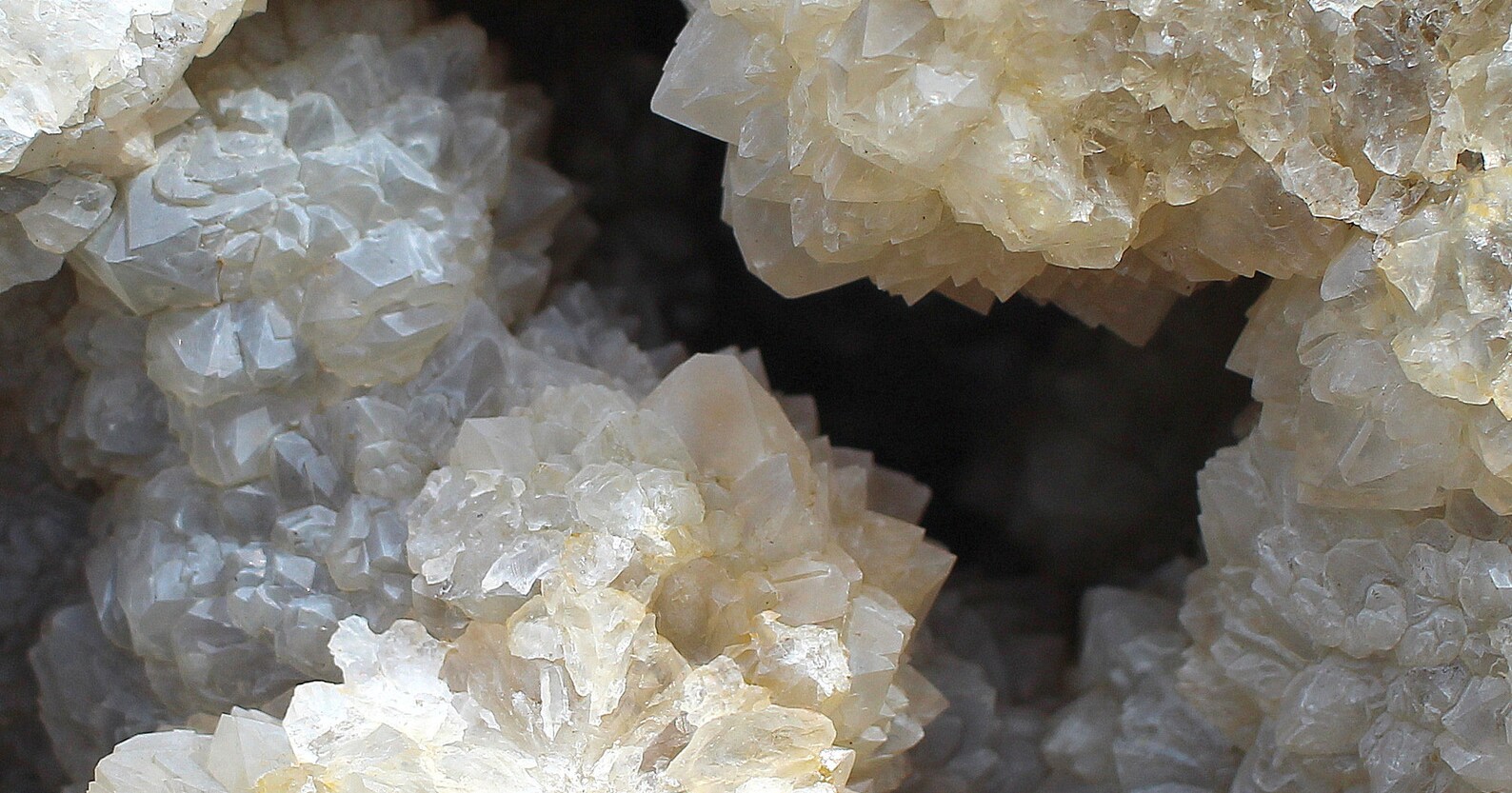 VERY Large Cauliflower Geode Half with Spiky Quartz Crystal | Etsy