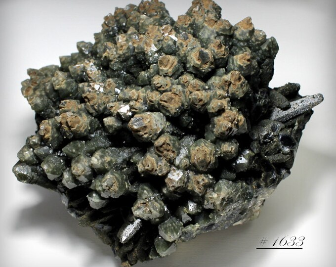 Very Large Super-dark-green Prase Quartz Crystal Cluster, With ...