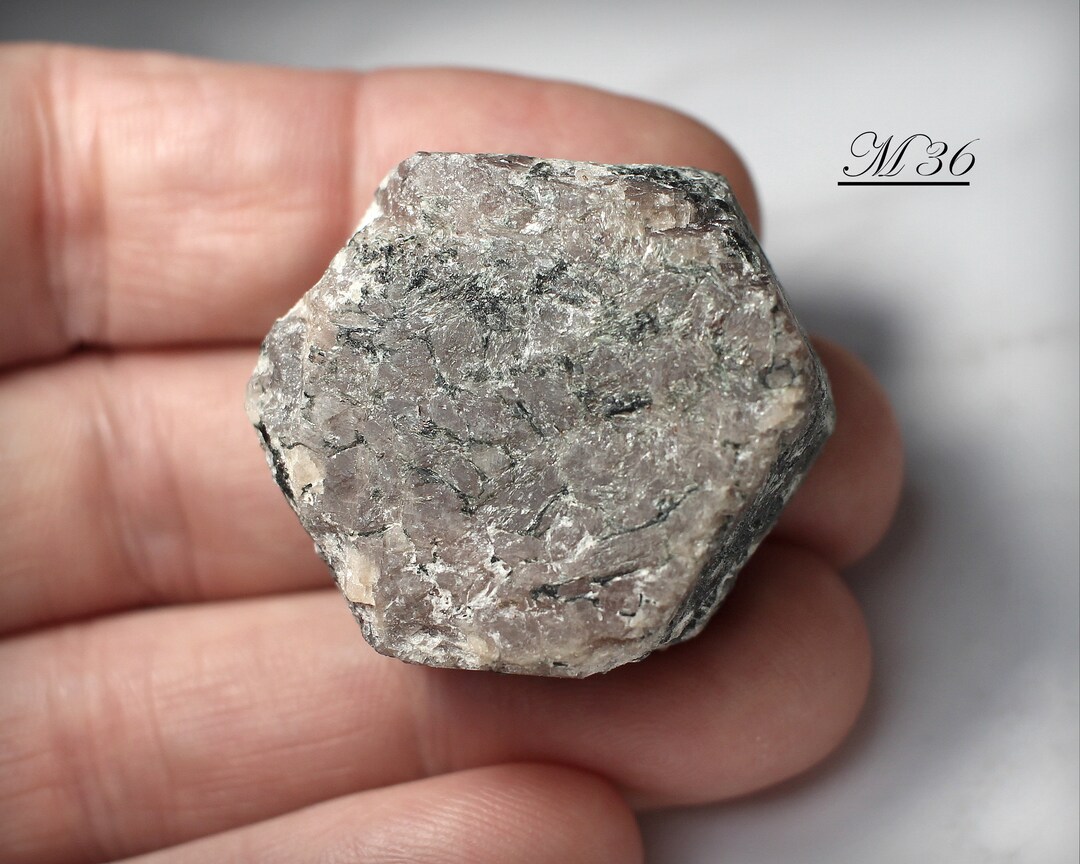 Ruby Crystal Thick Hexagonal Raw Ruby corundum Crystal Mineral ...