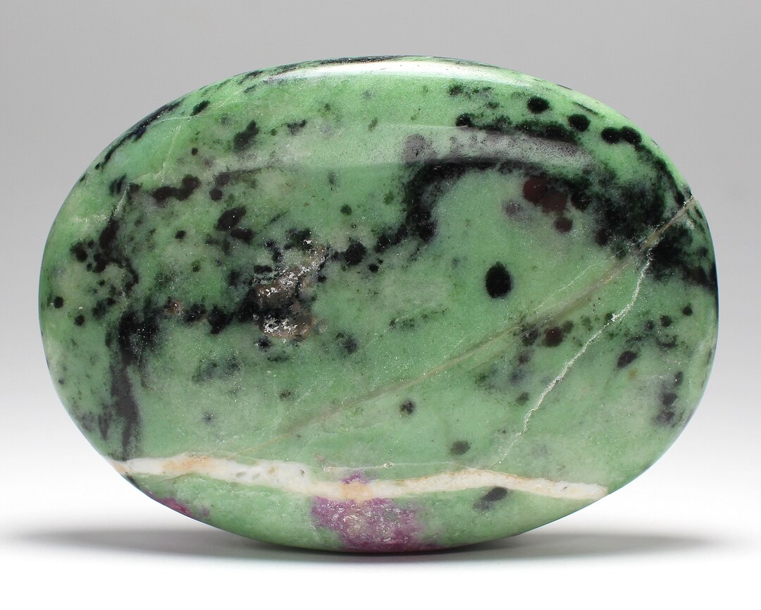 Ruby in Zoisite Polished Oval Stone (fluorescent Ruby) - Tanzania - the ...
