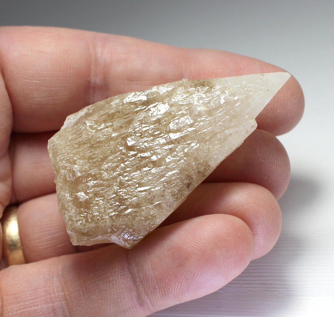 Outstanding, Rensselaer Quarry, Indiana, Cathedral Calcite ...