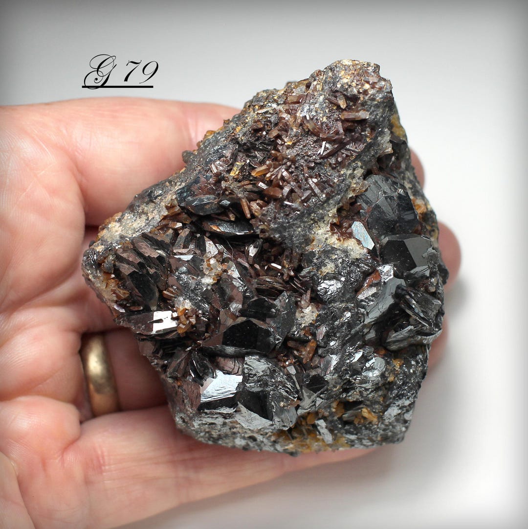 Lenticular Hematite Crystals With Red Quartz - Rio Marina, Italy - Etsy