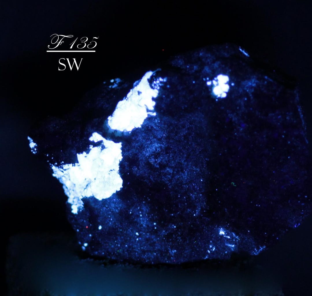 Fluorescent Scheelite Ore - Vintage Collectible Specimen From the ...