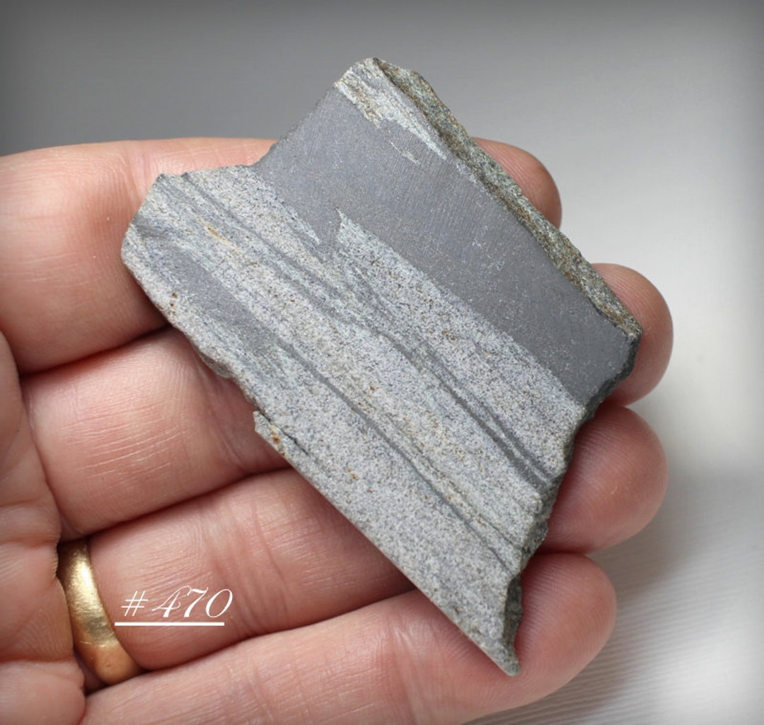 Ancient ISUA Stone 3.7 to 3.8 BILLION Years Old A Piece of Earth's ...