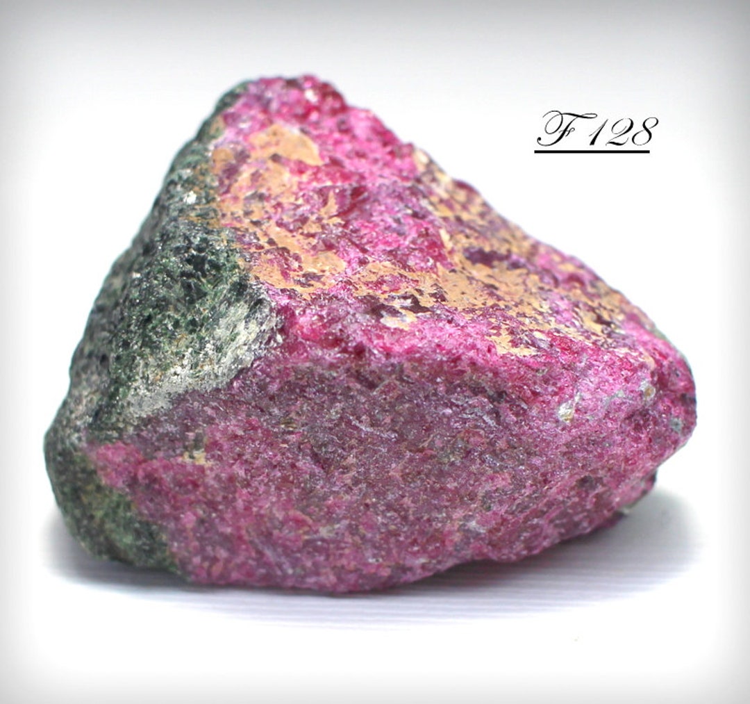 Gorgeous Dark Ruby red Corundum Crystals red LW Fluorescent in Zoisite ...