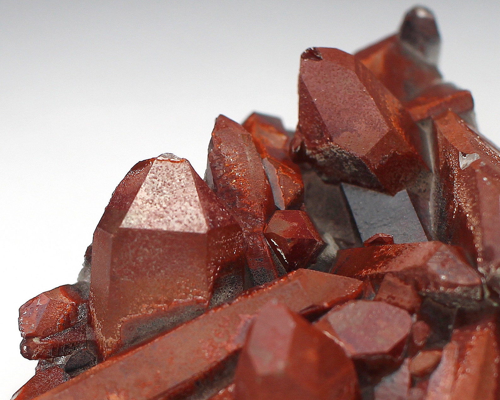 Red Quartz Cluster of Dark-red Translucent Smoky Quartz | Etsy