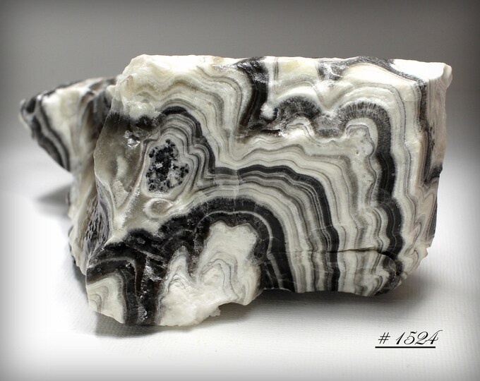 White and Black Banded Calcite - Large White and Black Banded Etched ...