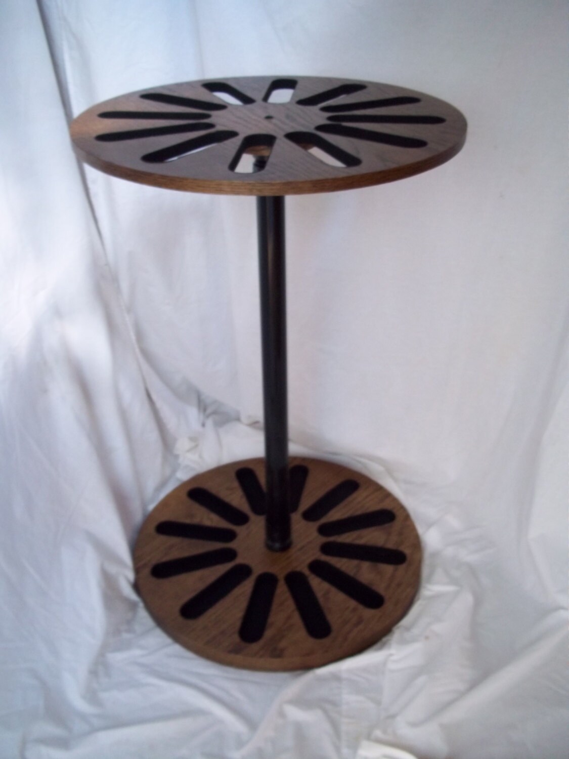 12 Gun Revolving Display Rack Natural or Walnut Finished Red - Etsy