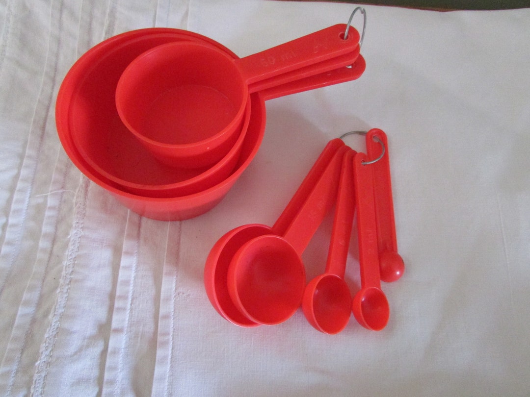 Vintage Red Plastic Measuring Cups and Spoons Red Kitchen Utensils ...