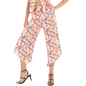 Tango Dance Capri Pants, Pastel Colorful Tropical Print Crop Pants ...
