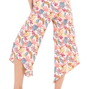 Tango Dance Capri Pants, Pastel Colorful Tropical Print Crop Pants ...
