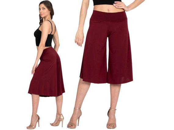 Loose fitting cropped pants store