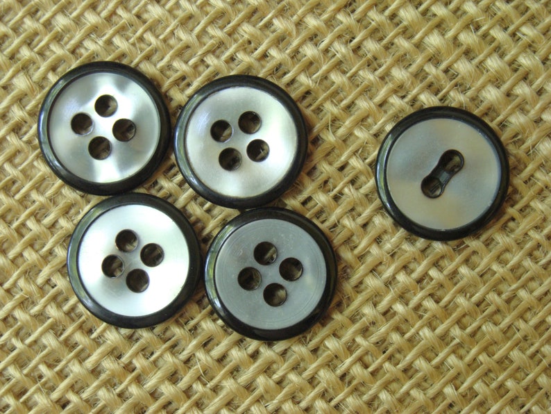 Mixed lot of 15 shiny faux shell buttons 19/32 to | Etsy