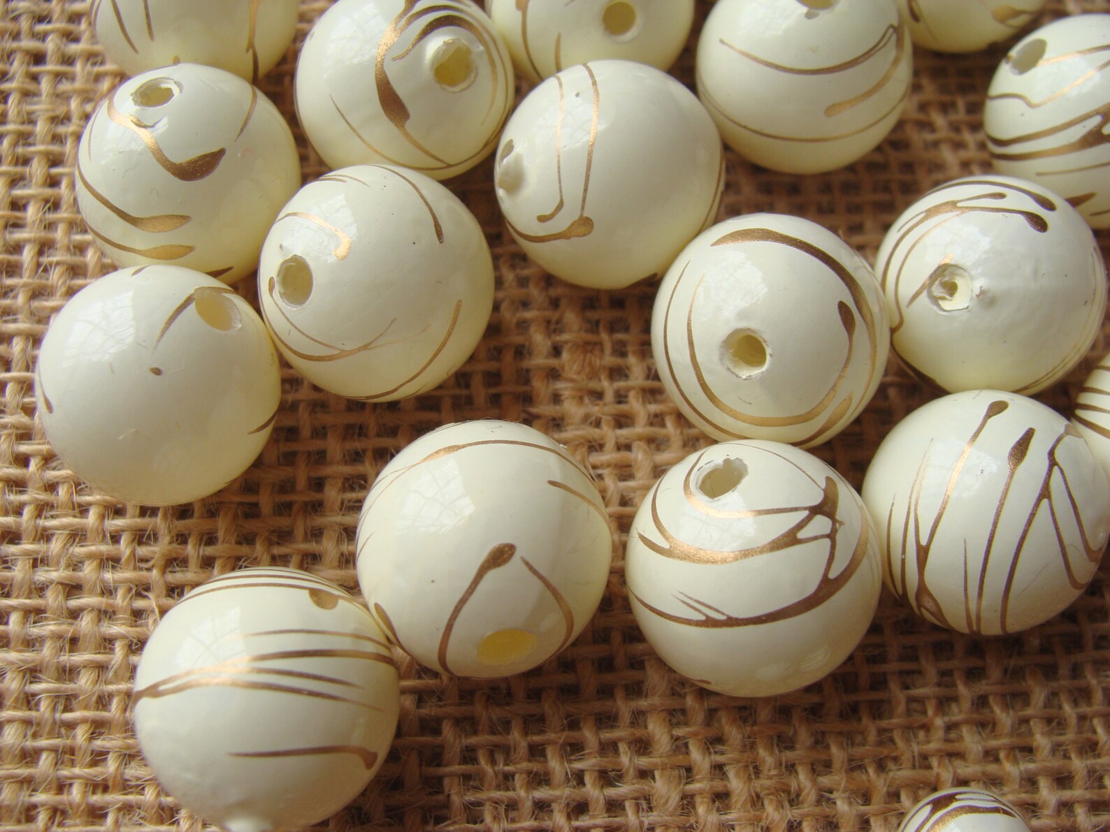 Lot of 23 Cream Beads With Gold Paint Streaks 10mm to 17.5mm - Etsy
