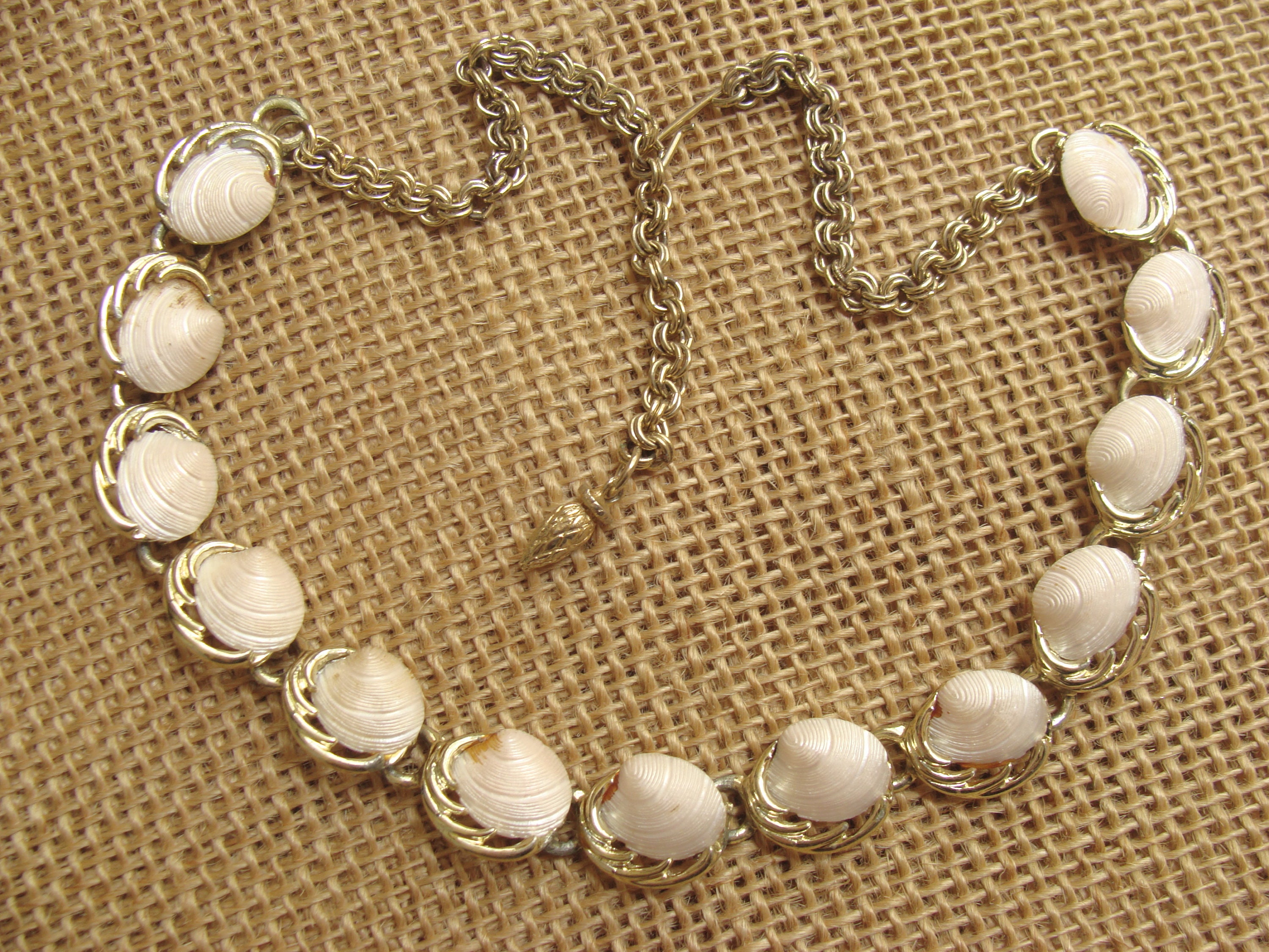 Shabby pale pink clam shell-theme necklace for upcycle | Etsy