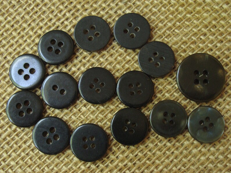 Mixed lot of 15 shiny faux shell buttons 19/32 to | Etsy