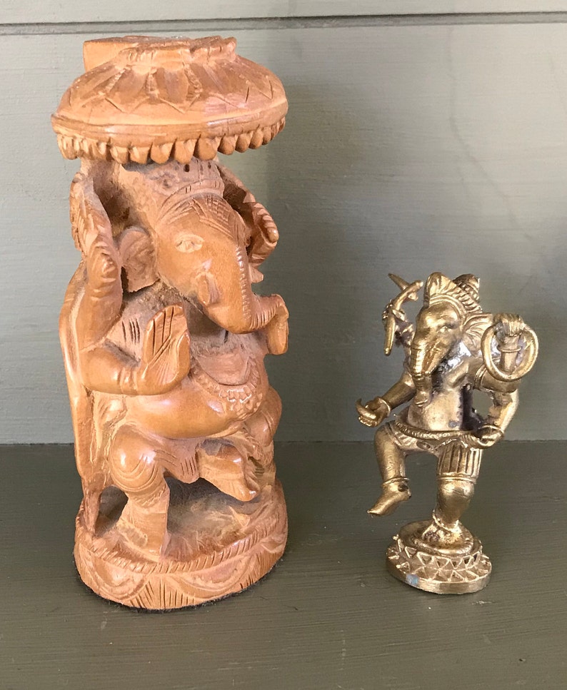 Ensemble de 2 statuettes du dieu Ganesh, une en bois, une en bronze ...