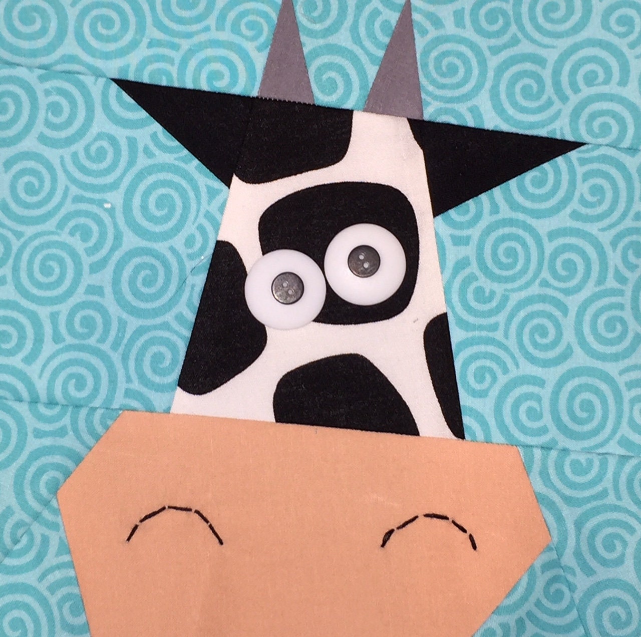 Farm & Forest Friends Paper Piecing Book: 16 Animal Quilt Block ...