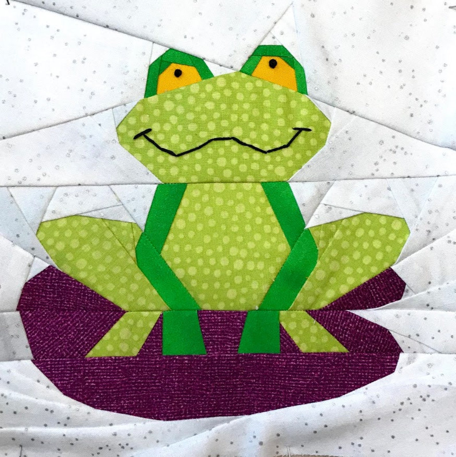 FROG on LILY PAD Paper Pieced Block Pattern in Pdf - Etsy